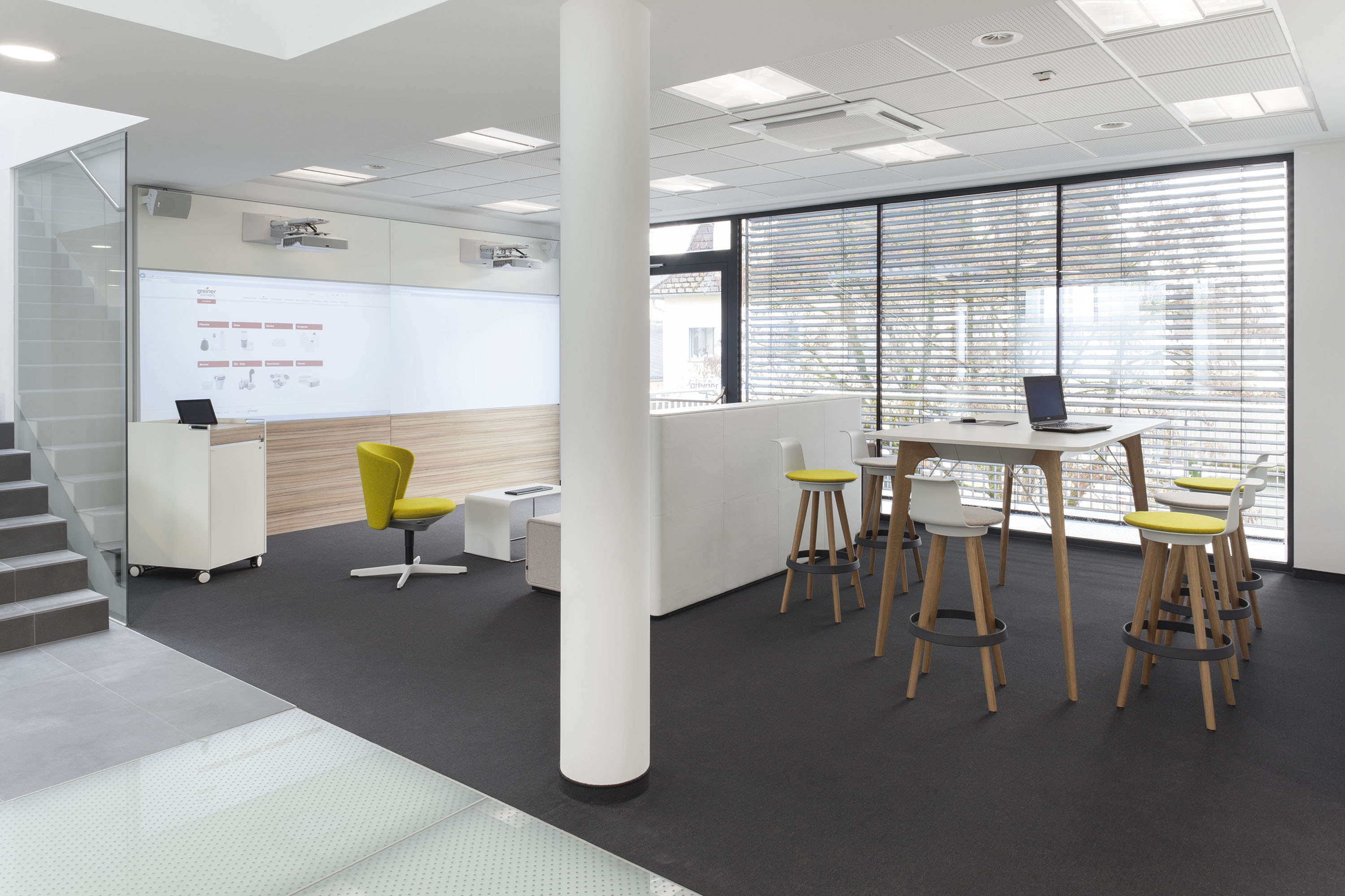 Lechner + Hayn Büroeinrichtungen | TIMBA Stool high